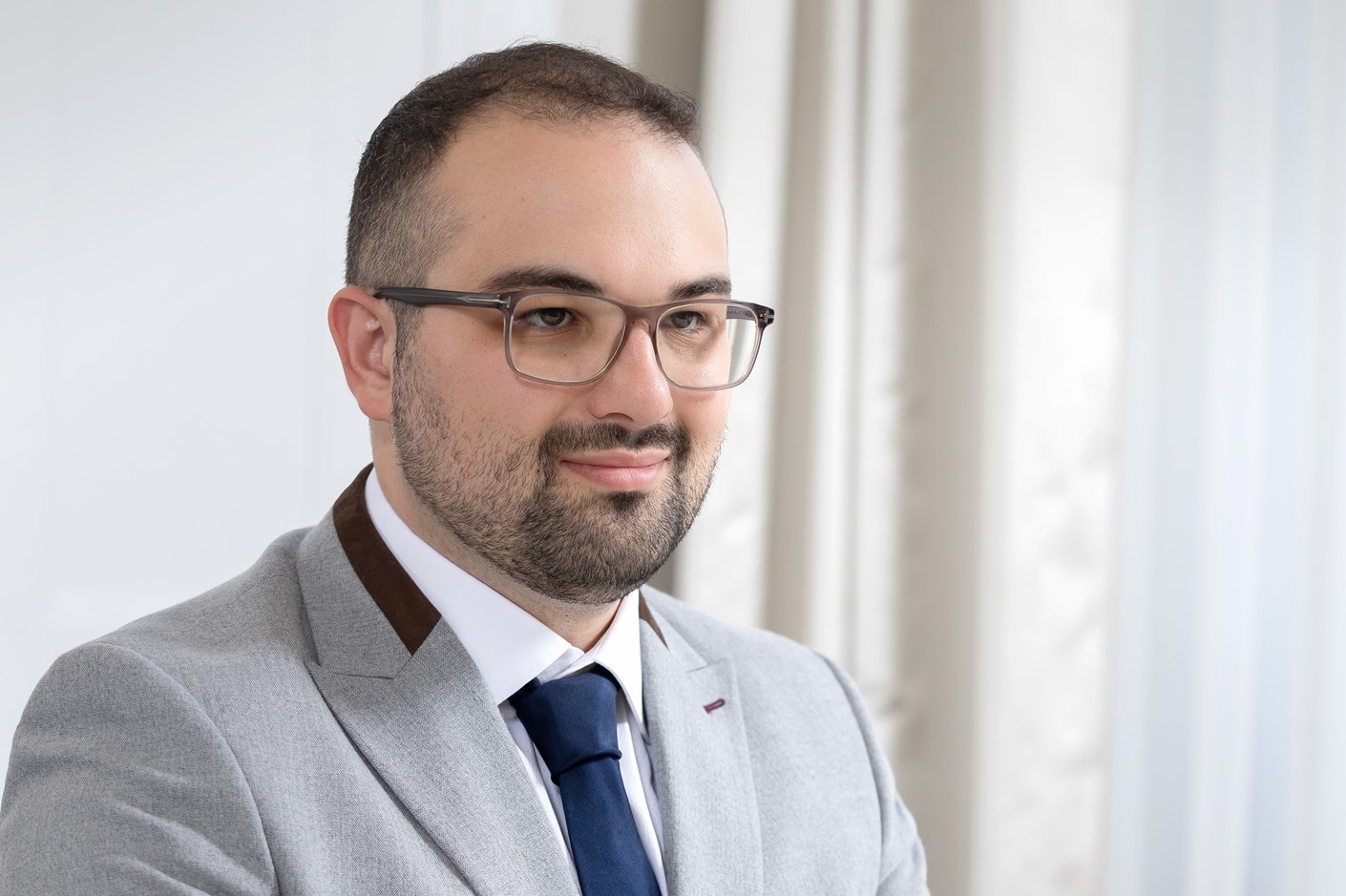 Alex Evans | Solicitor | Farrer & Co